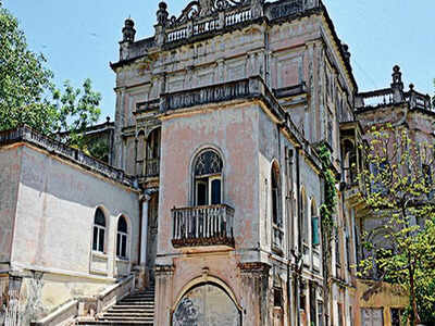 Activists urge Telangana government to open heritage structures for ...