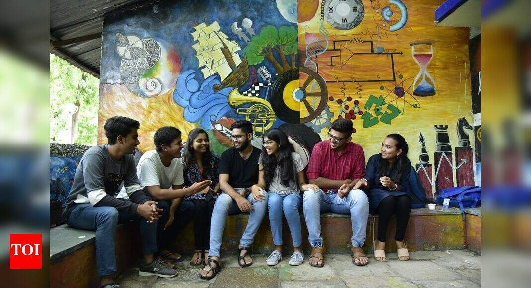 Colleges introduce courses on happiness - Times of India