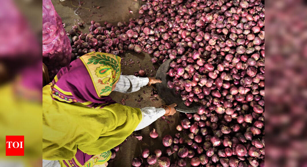 Centre bans export of onion, imposes stock limit on traders to check price rise - Times of India