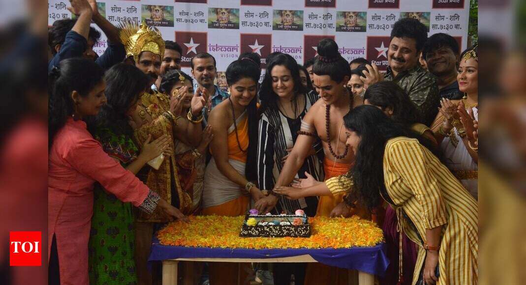 Shri Gurudev dutt completes 100 episodes - Times of India