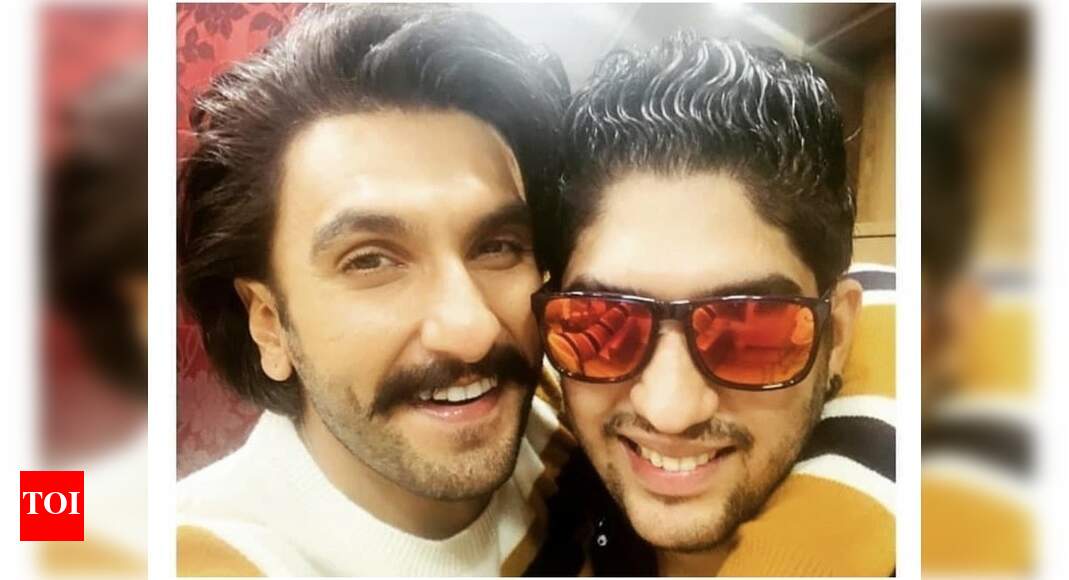 THIS happy selfie of Ranveer Singh and his fan will make your day ...