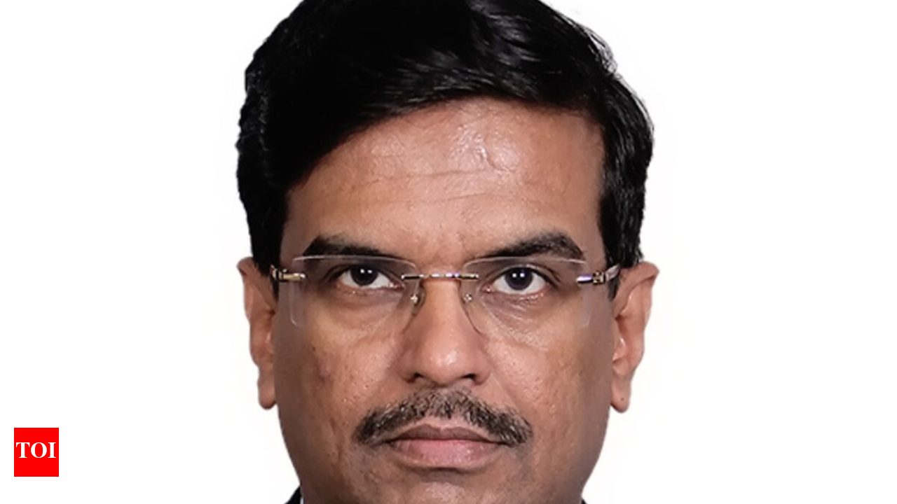 Rajesh Menon's Instagram, Twitter & Facebook on IDCrawl