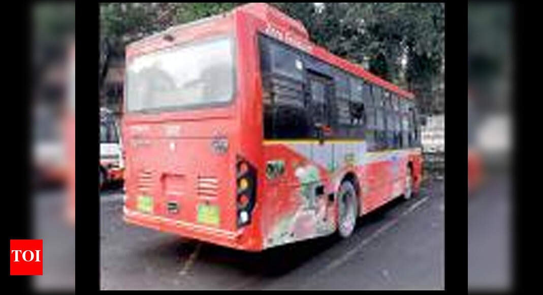 Mumbai: Smoke from new e-bus causes panic outside BEST depot | Mumbai ...