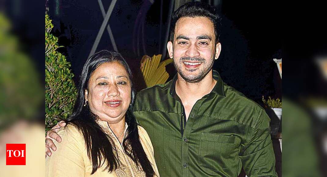 A surprise musical bash for birthday boy Gavin Joseph | Events Movie ...