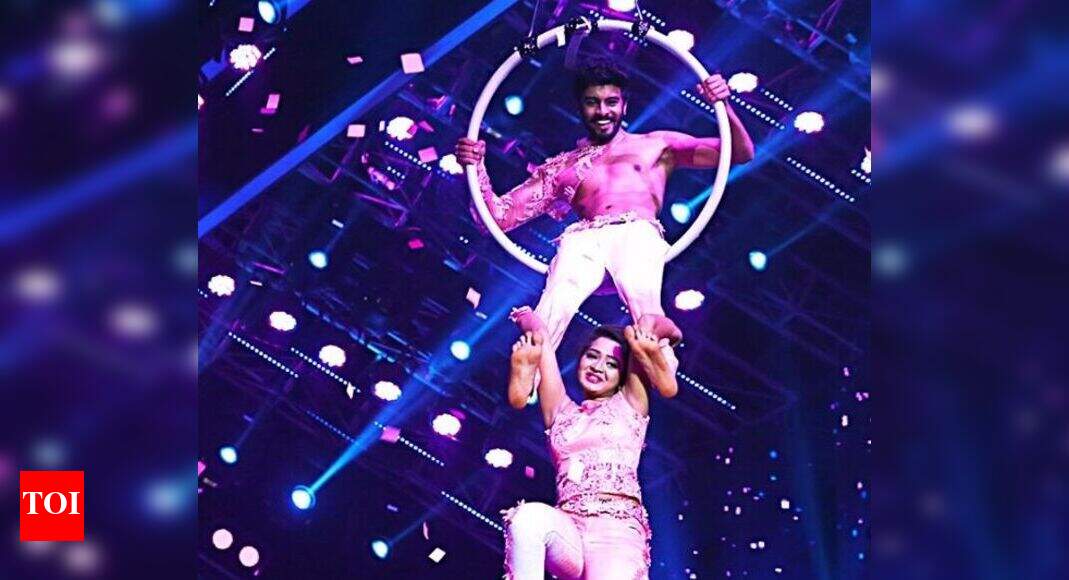 Catch Dance Karnataka Dance Family War Challenge round - Times of India