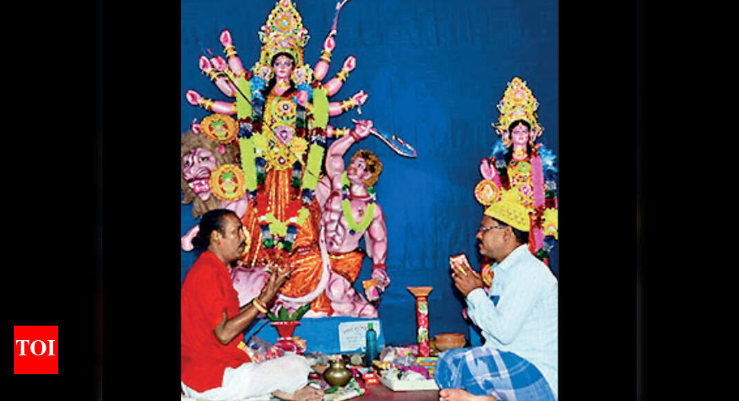 Bhatpara erases religious fault lines for Durga Puja | Kolkata News ...
