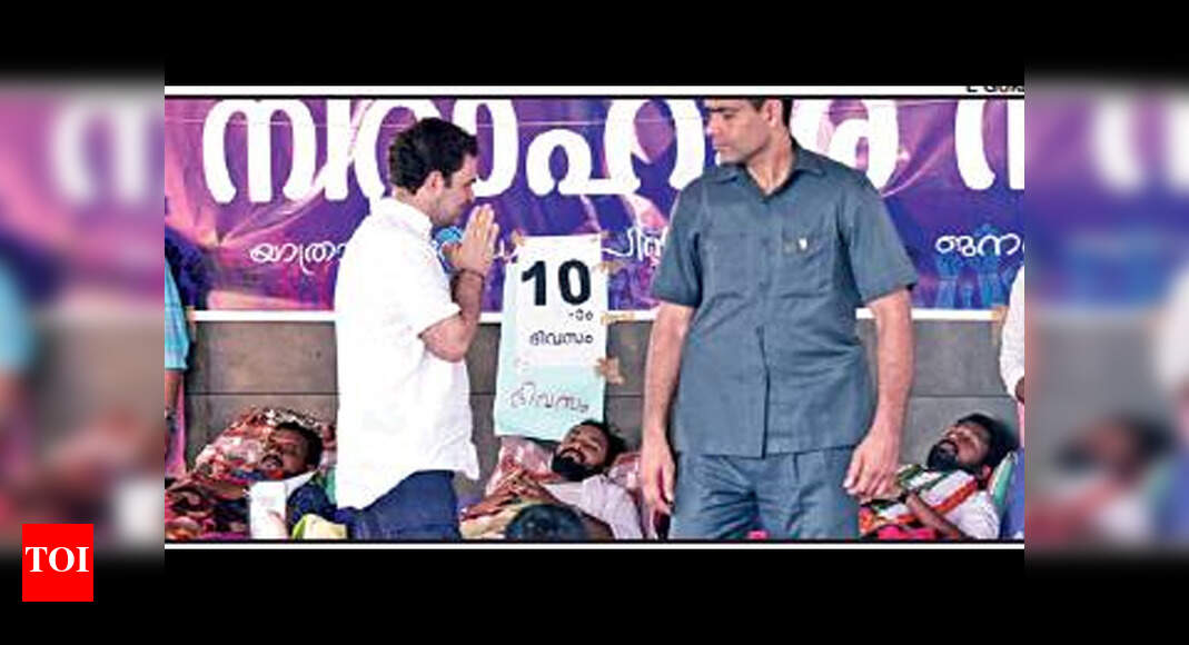 Congress leader Rahul gandhi joins protesters over NH-766 traffic ban ...