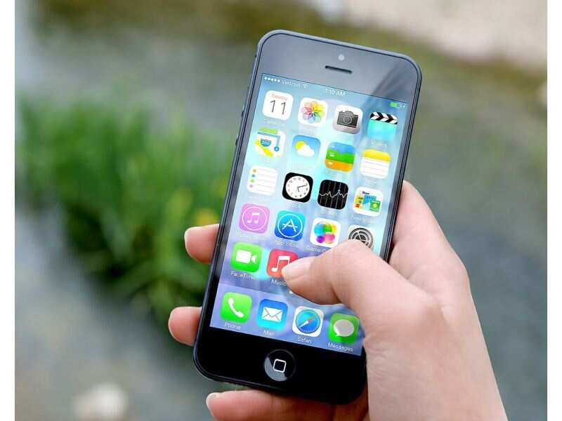 These are the No. 1 smartphone brands in China, US, Pakistan and other ...