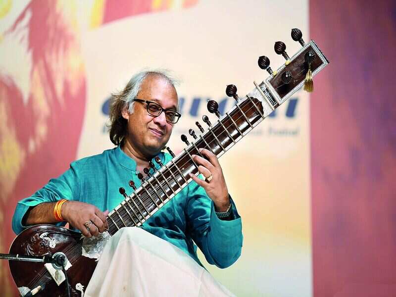 Pandit Nayan Ghosh learnt both the tabla and the sitar to feel complete ...