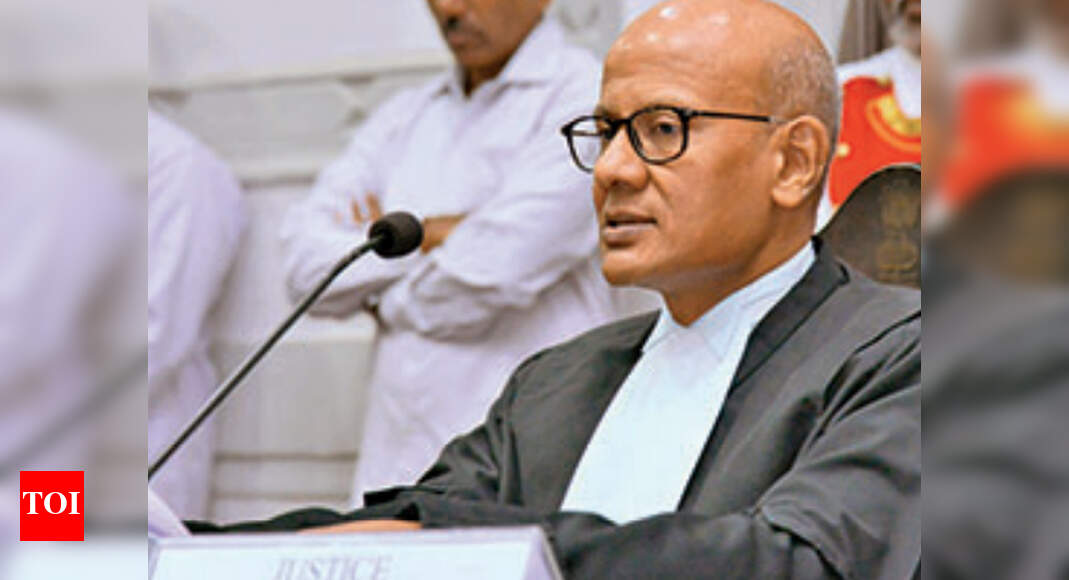 Hyderabad: Justice Sanjay Kumar gets emotional farewell | Hyderabad ...