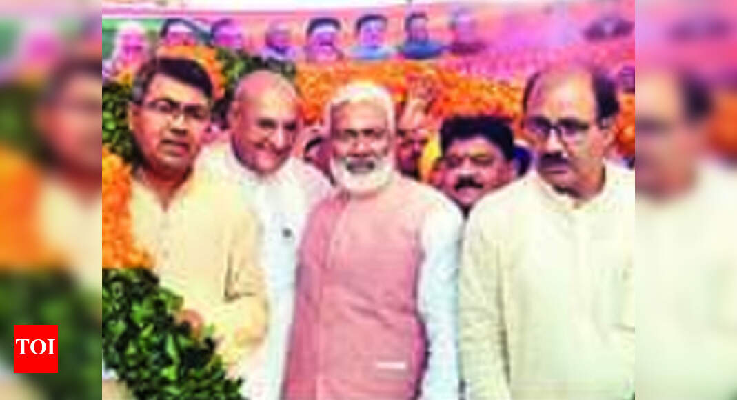 After entire Saharanpur BSP cadre, ex-MLA of Congress, district ...