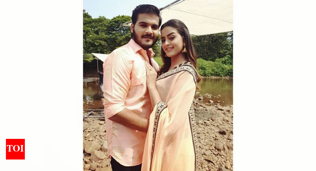 Arvind Akela Kallu and Yamini Singh start shooting for 'Vijeta' | Bhojpuri Movie News - Times of ...