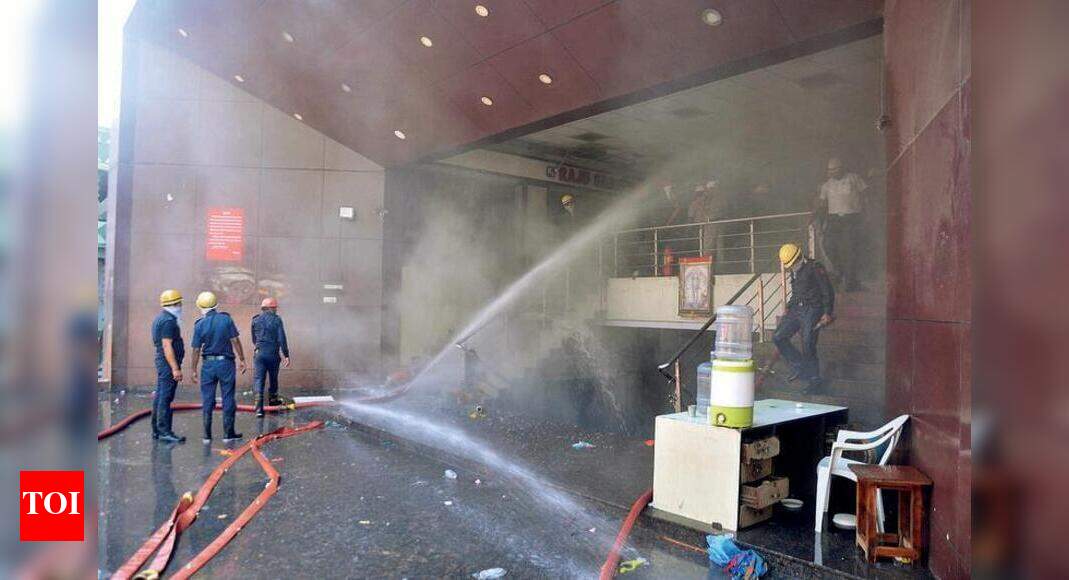 Major fire guts three textile shops in Surat’s Silk City market | Surat ...