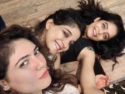 Bigg Boss Tamil 3’s Sakshi Agarwal, Sherin Shringar and Abhirami ...