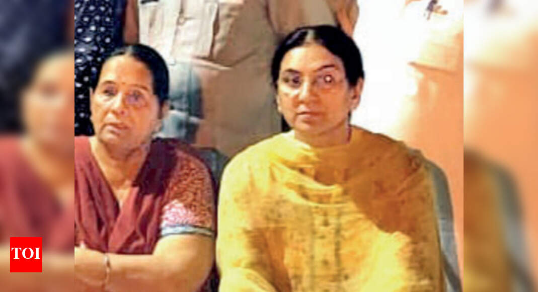 Ex-mayor of Panchkula supports Congress candidate Chander Mohan ...