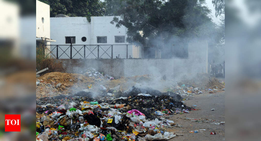 Delhi pollution: Vigil up on waste burning at night | Delhi News ...