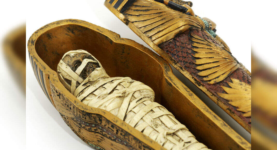 Archaeologists in Egypt discover 20 well-preserved coffins, world ...