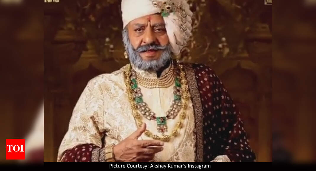 'Housefull 4': Akshay Kumar introduces us to Sitamgarh ke Maharaj aka ...