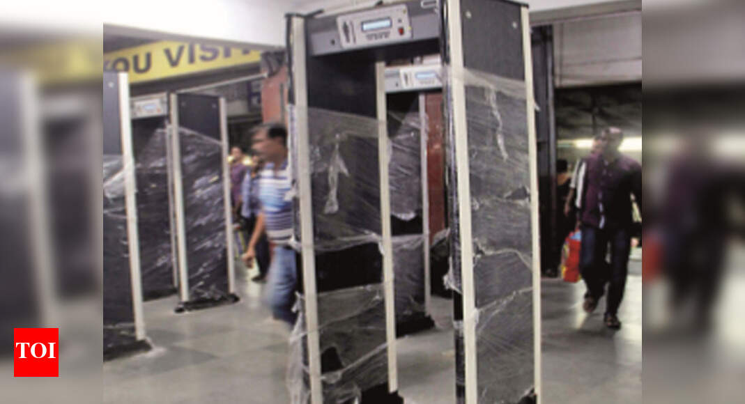 Metal door detectors for Howrah station subway | Kolkata News - Times ...