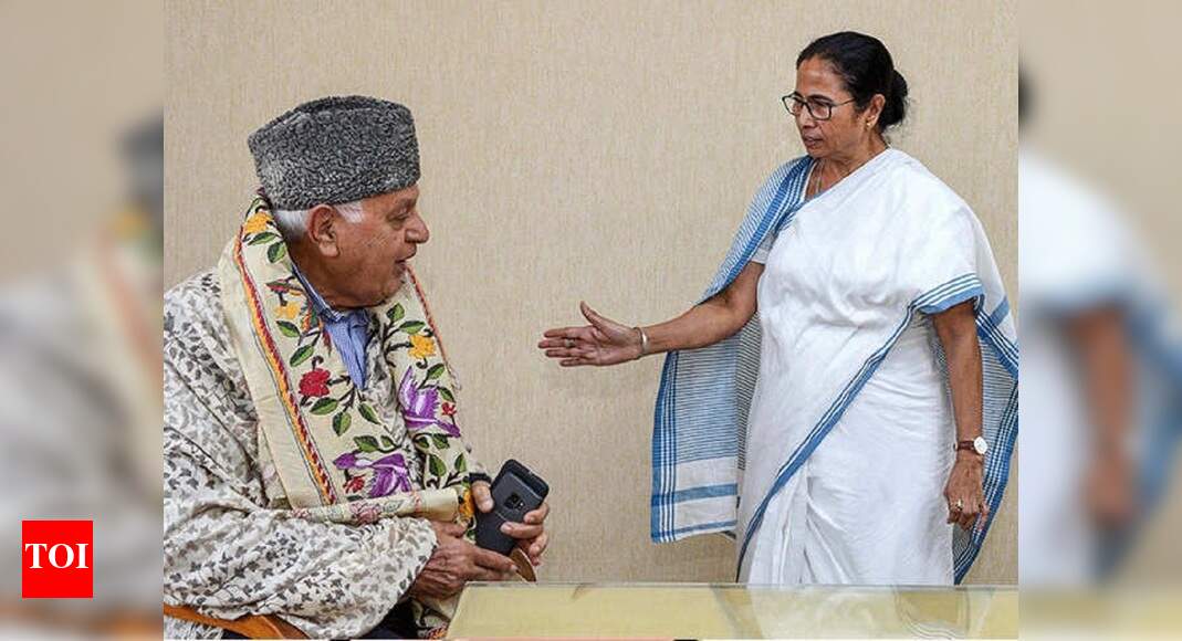 Mamata Banerjee assures Farooq Abdullah of standing by him in 'difficult times' | India News ...