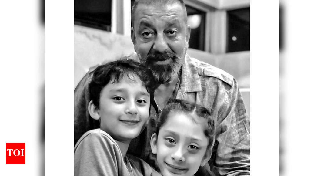 Sanjay Dutt wishes his kids Shahraan and Iqra Dutt on their birthday ...