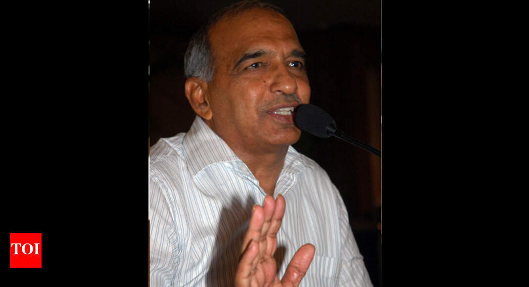 Sampat Singh clarifies on his viral video calling people ‘cowards ...