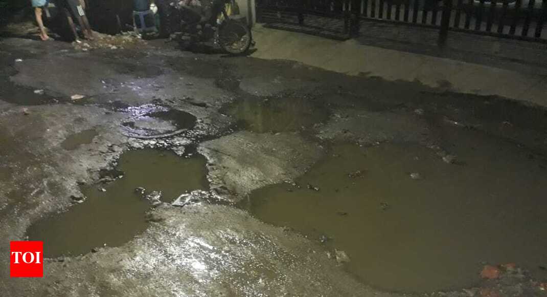 Sewage overflow from Manhole - Times of India