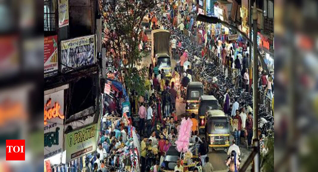 Pune: Extra buses to manage rush bring traffic to a standstill at ...