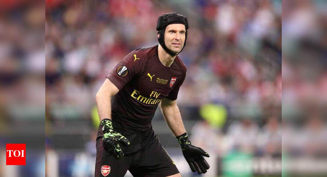 Chelsea lose two 'keepers in one go | Football News - Times of India