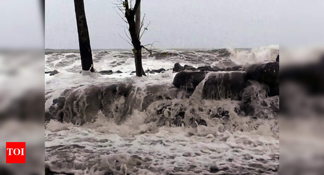 Maha cyclone fears for Gujarat from Novemeber 6 to 8 | Ahmedabad News ...