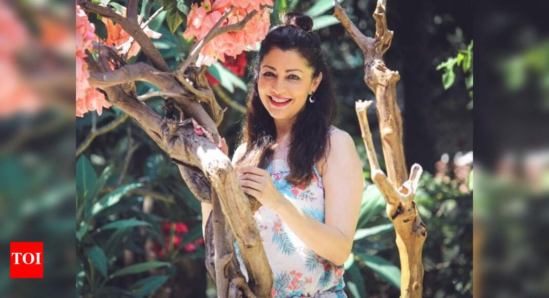 Kunal Kapoor: Aditi Govitrikar urges people to help make the society ...