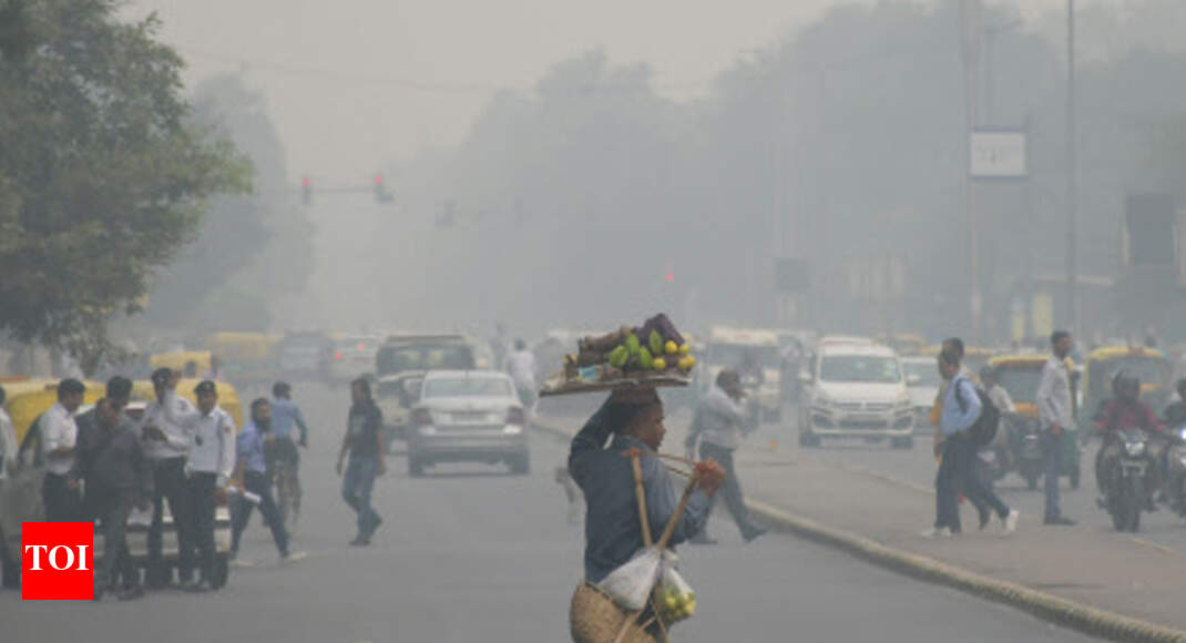 Delhi air pollution: Centre failed to give relief, says AAP | Delhi ...
