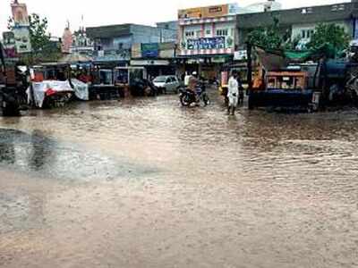 Cyclone Maha: Recurve towards Gujarat begins | Ahmedabad News - Times ...