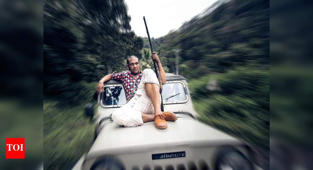 Sabumon shares pictures of him from Lijo Jose Pellissery's Jallikattu ...