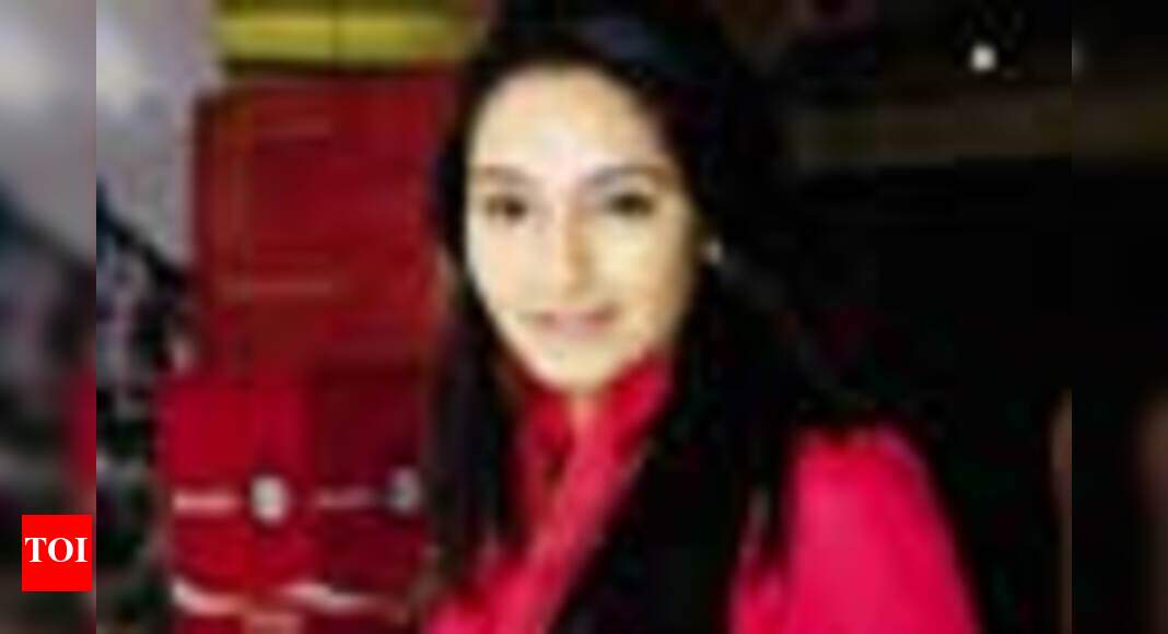 Celebs at Modala Sala's preview | Hindi Movie News - Times of India