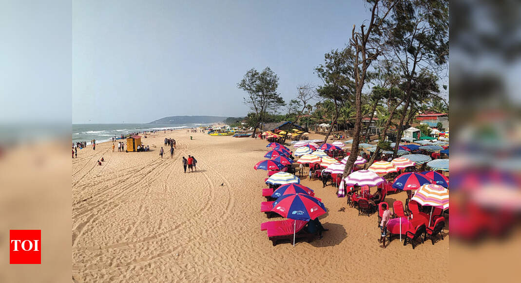 Without shacks, north Goa beaches overrun with deck beds, tables | Goa ...