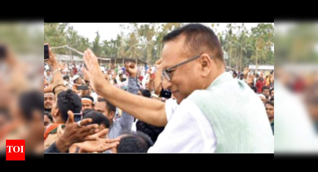 Assam 'dissent': Congress MP caught unawares criticizing own party ...