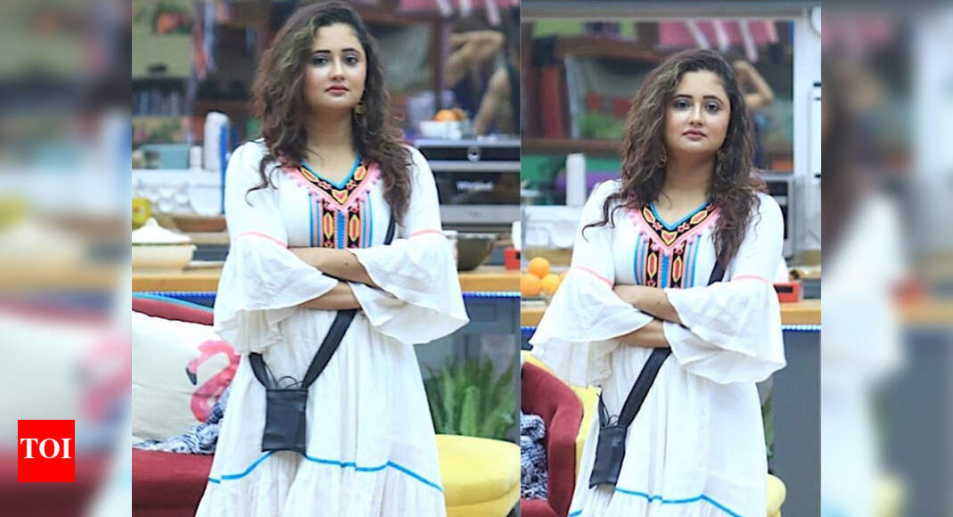 Bigg Boss 13: Rashami Desai points out that the Bigg Boss cameras are ...