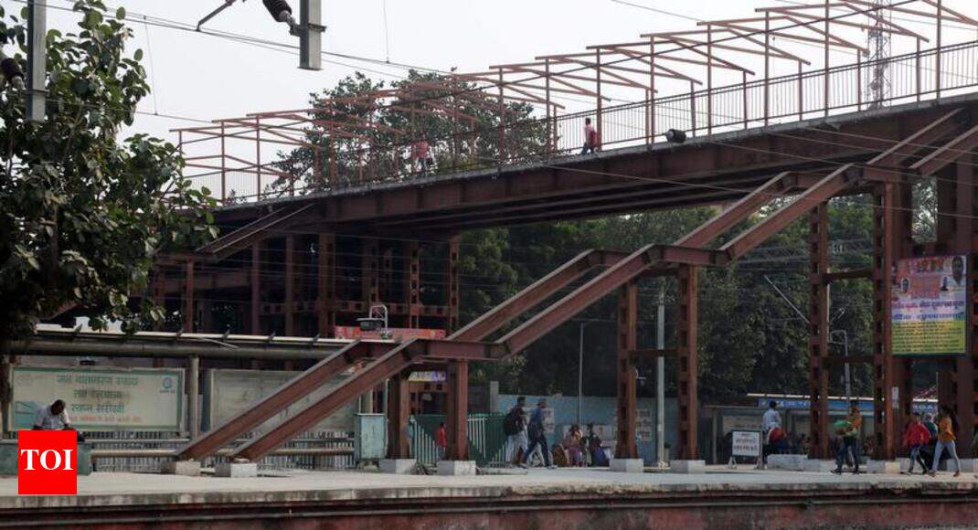 Review cancelled, Gurgaon railway station’s makeover runs out of steam ...