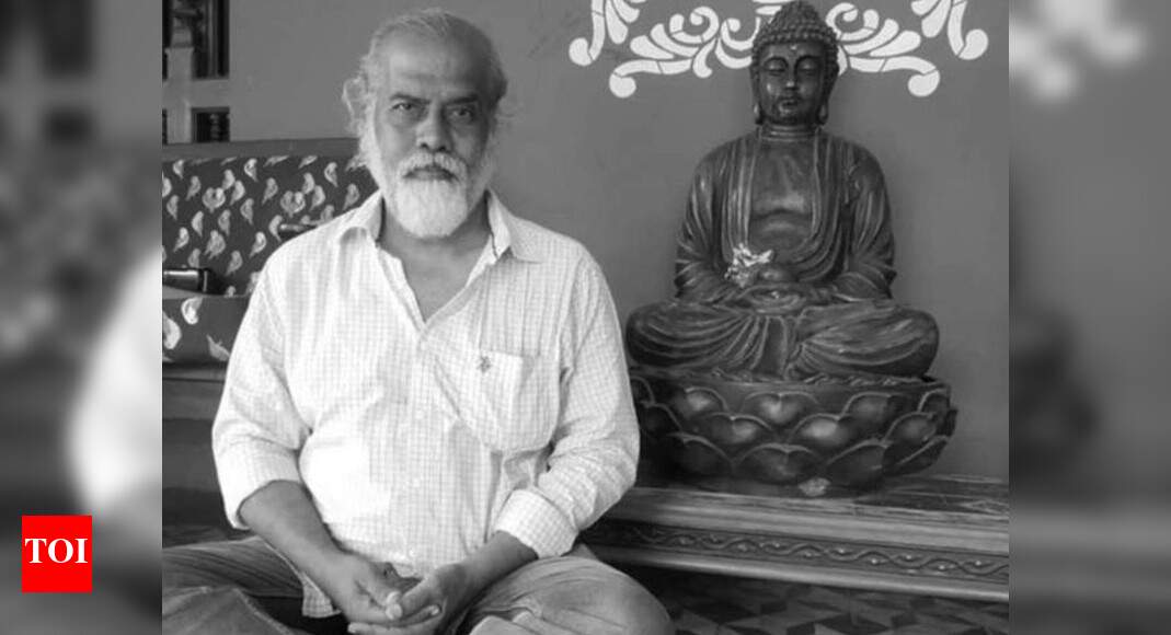 Director Arun Mozhi passes away due to cardiac arrest at a film ...