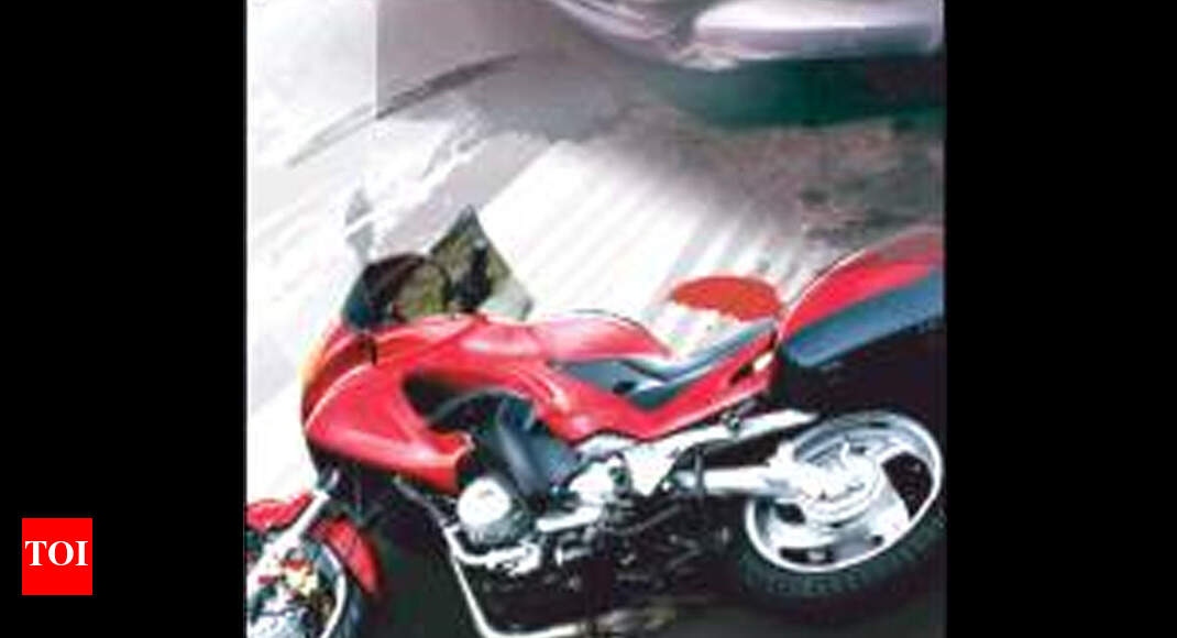 Distracted by hoarding, helmet-less rider falls; suffers brain ...