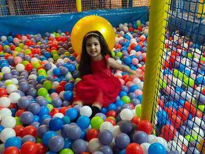 Child artist Nitara Bhambhani celebrates Children’s Day with her pals ...