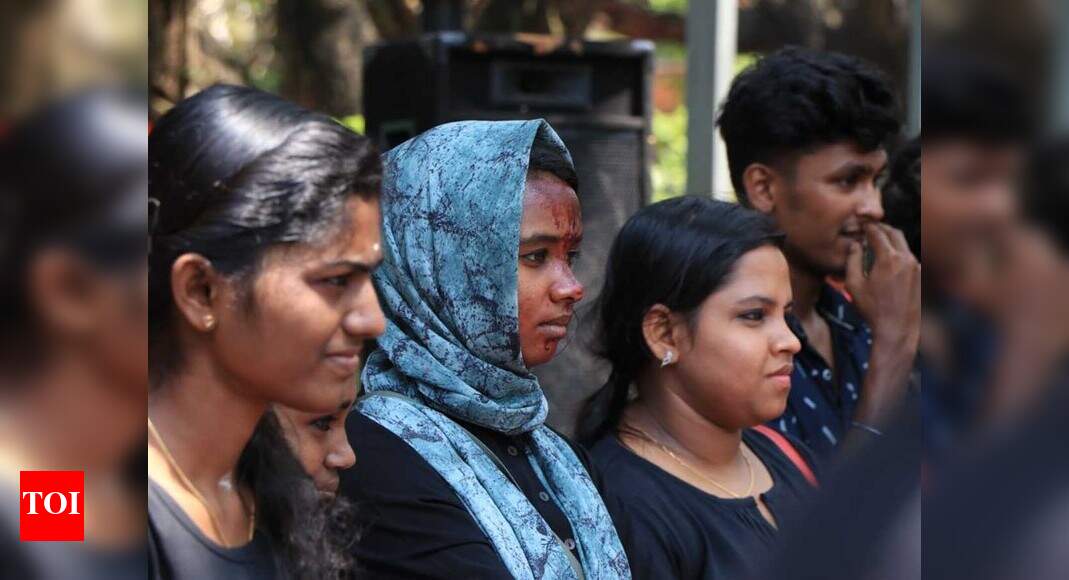 Rise Up Forum and law students hold protest against Walayar case ...