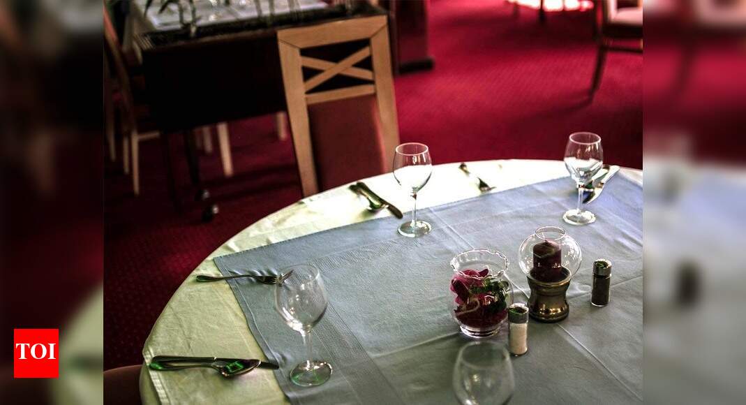 Round Dining Tables: The ideal dining style for small spaces | - The ...