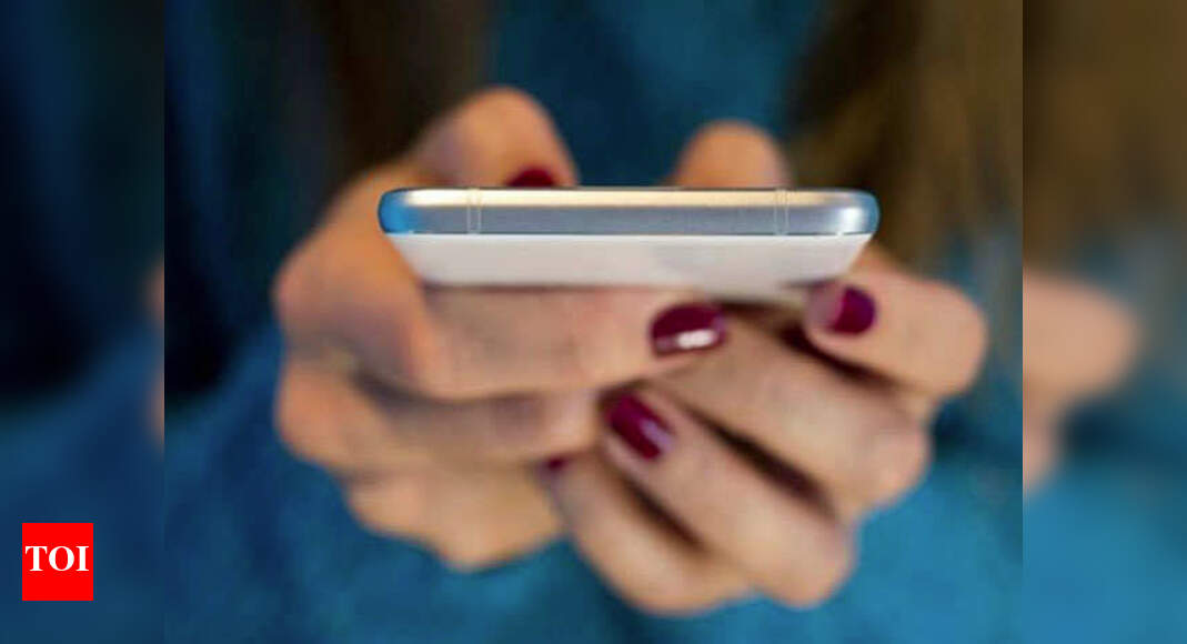 Beware! Mobile addiction can be a pain in your neck | Vijayawada News ...