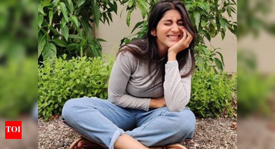 Deeksha Joshi spells happiness with her latest post | Gujarati Movie ...