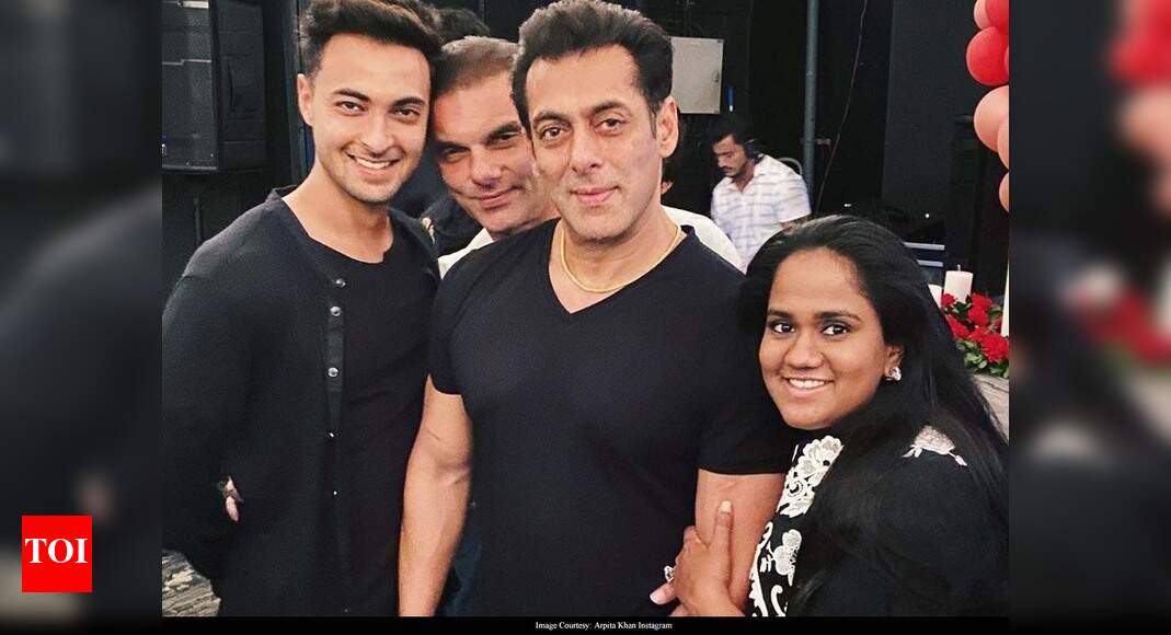 Arpita Khan Sharma to deliver her second baby on Salman Khan birthday, December 27 | Hindi Movie ...