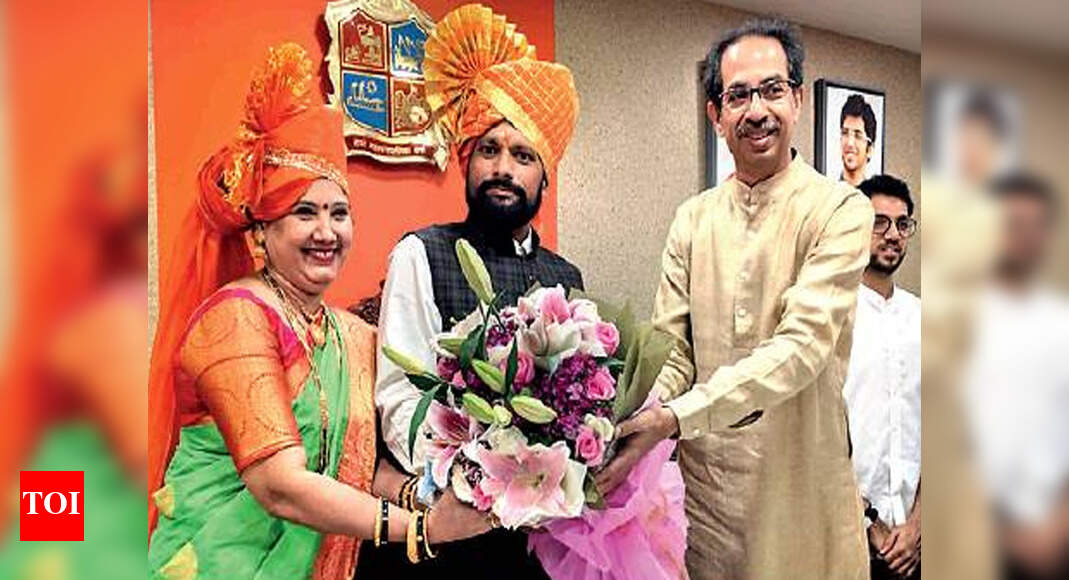 Thane mayor, deputy from Shiv Sena elected unopposed | Thane News ...