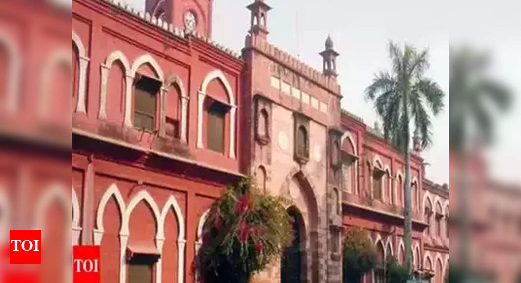 Never faced discrimination due to our religion: AMU’s Muslim Sanskrit ...