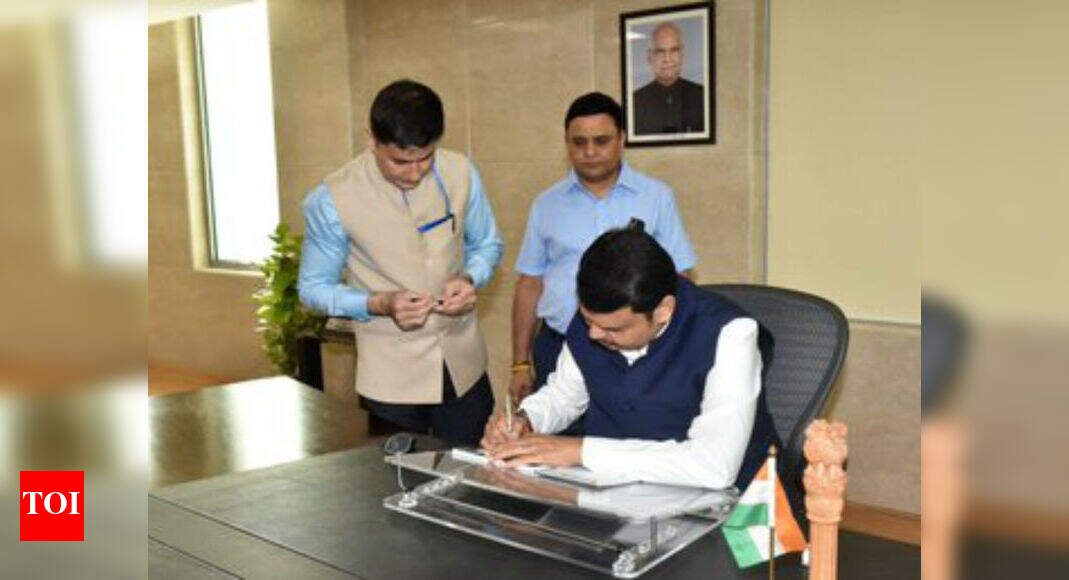 Devendra Fadnavis takes charge, signs CM relief fund cheque | India ...